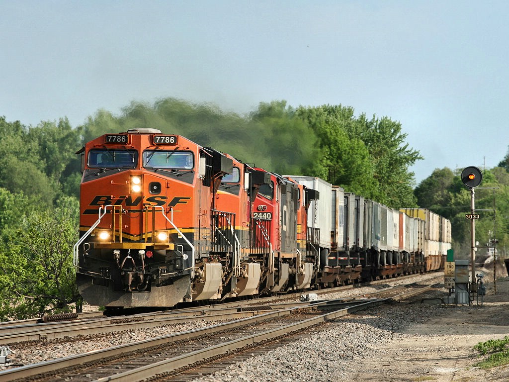 BNSF 7786
